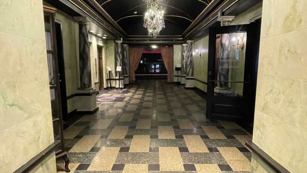 The Pontchartrain Hotel - The Museumgoer